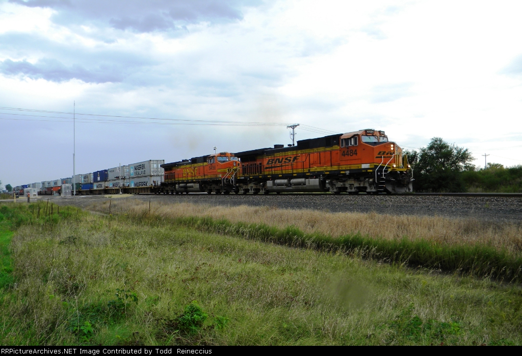 BNSF 4484